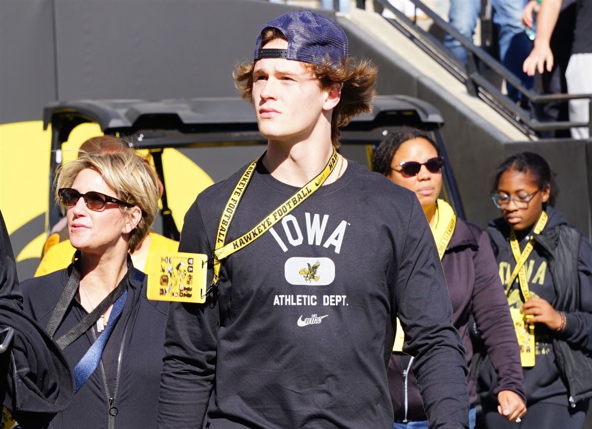 Coach Speak: What makes new Iowa tight end commit Eli Johnson a great fit for the Hawkeyes?