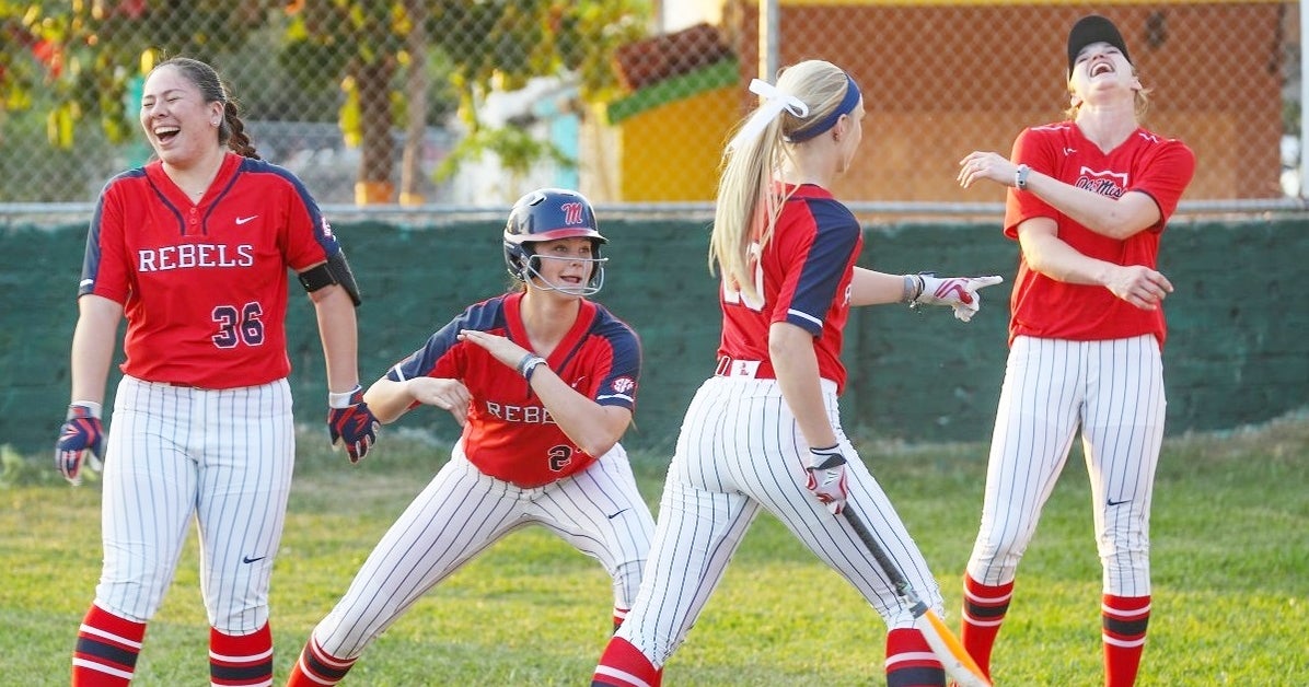 Clubhouse Notes: Softball Ready For Fall Ball