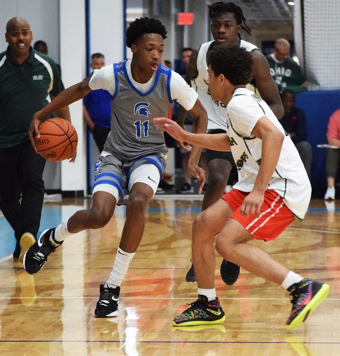 Sights and Sounds: Galaxy of top hoops stars on display at Midwest Live ...