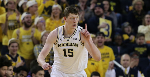 Simpson's career night helps Michigan cruise past Northwestern