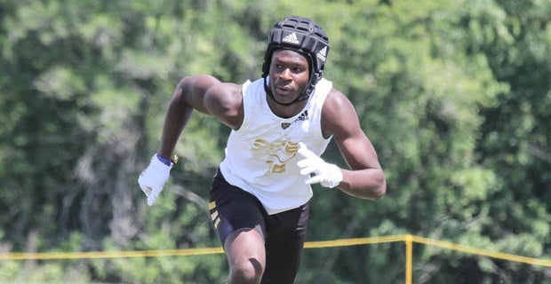 4-star WR Jaquavion Fraziars signs with Florida