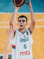Marko Pecarski, Serbia, Center