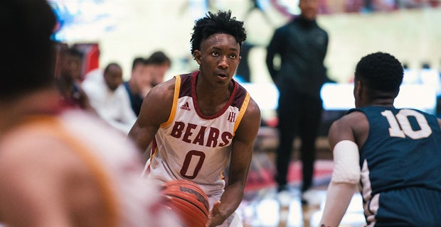 Sophomore guard Chance Moore breaks out at Holiday Hoopsgiving