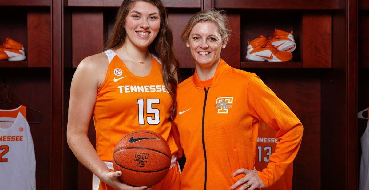 Karoline Striplin commits to Lady Vols