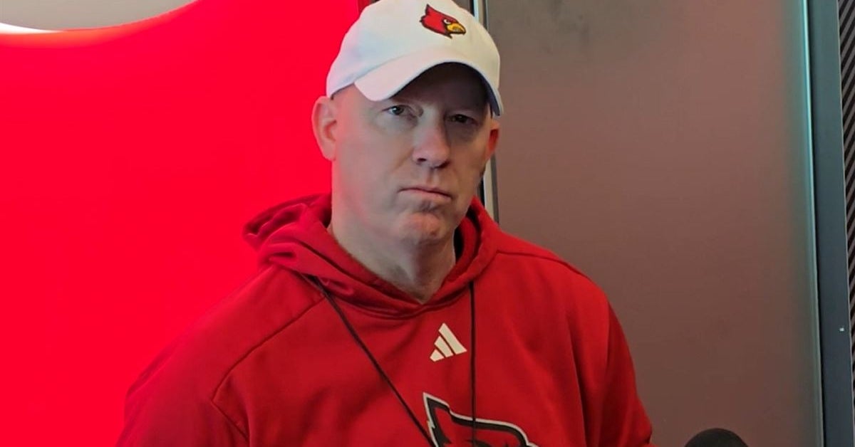 Watch/Photos: Jeff Brohm recaps Louisville's first day of spring practice