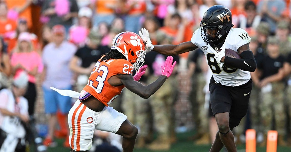 What were the leading factors in Jahmal Banks picking the Huskers?