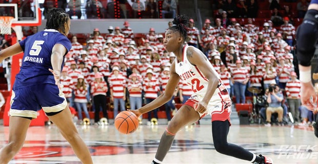 Photo Gallery: Pack takes the sting out of the Jackets