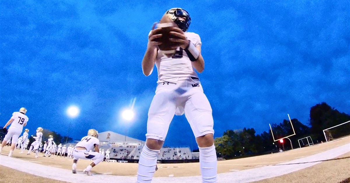 2025 quarterback recruit Stone Saunders gets an early look at the Buffaloes