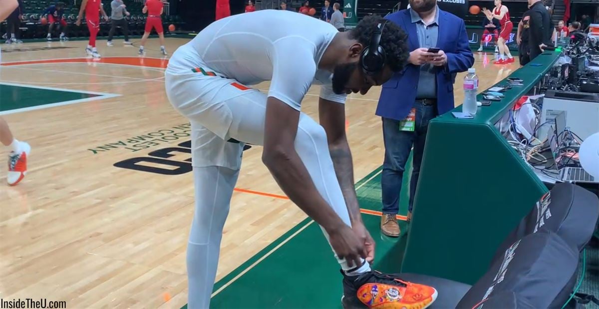 Wooga Poplar's unique shoes fitting for big performance