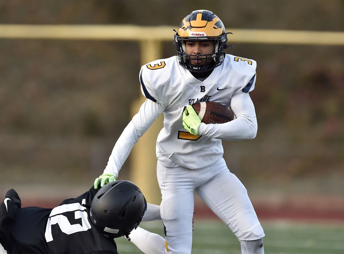 PHOTO GALLERY: Late FG Lifts Bellevue Over Lincoln, Wolverines Advance ...