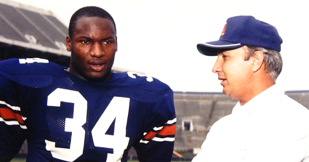 10 Pat Dye victories to remember