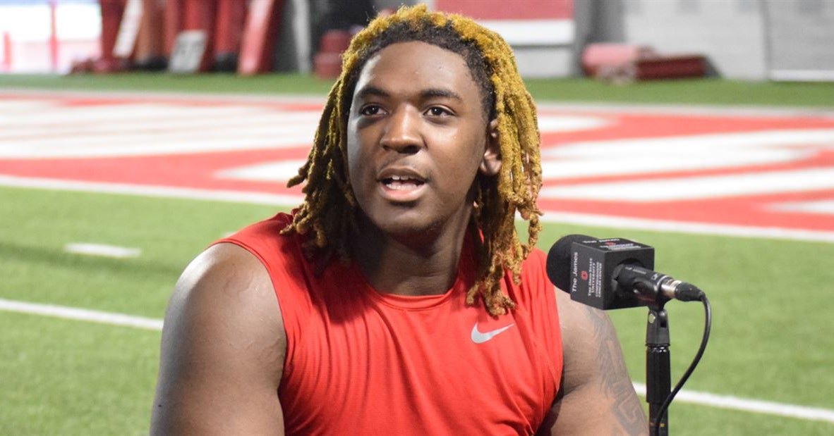 Freshman Carter Lowe hoping to make impact at offensive tackle for Buckeyes