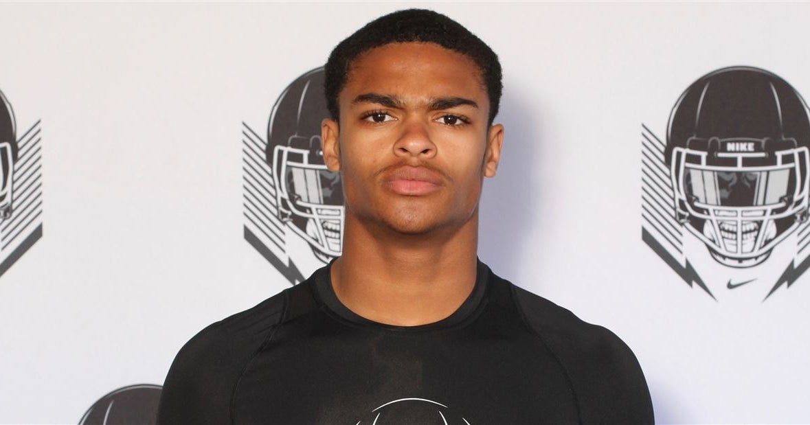 Cal hosts Elk Grove (Calif.) Monterey Trail ATH Zach Larrier