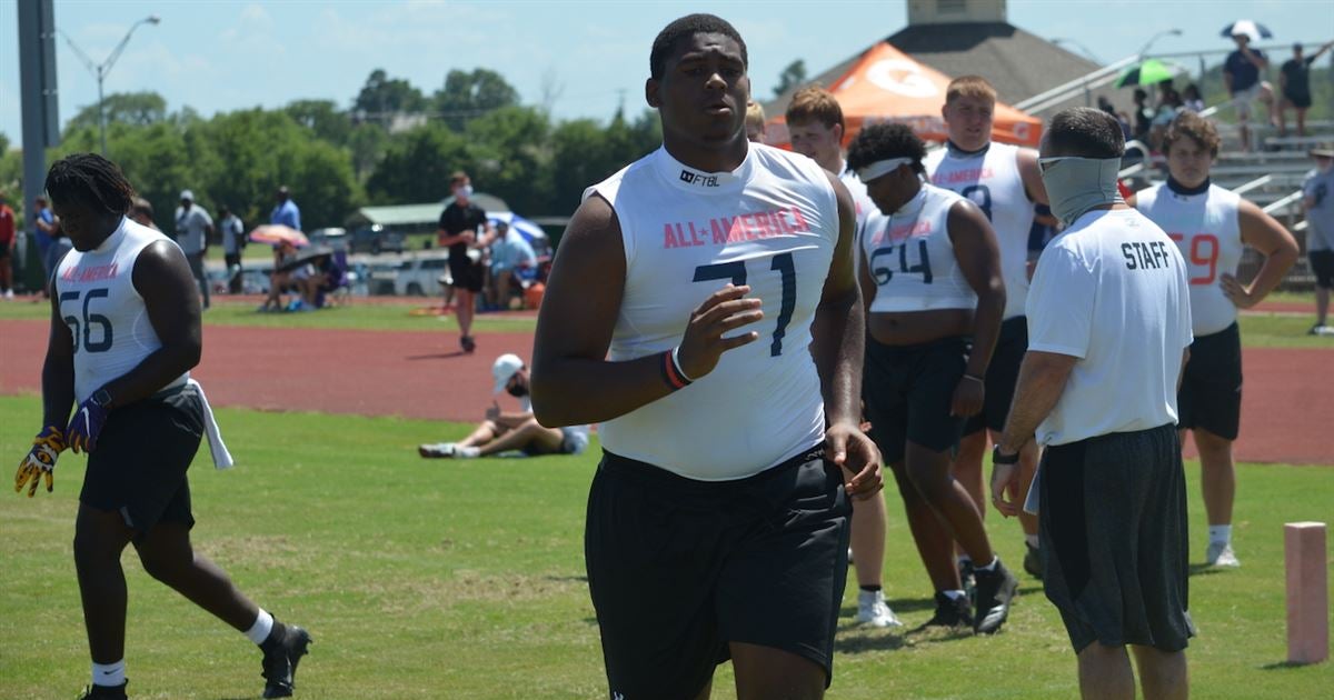 Inside five-star OT Kelvin Banks Jr.'s recruiting process and top schools