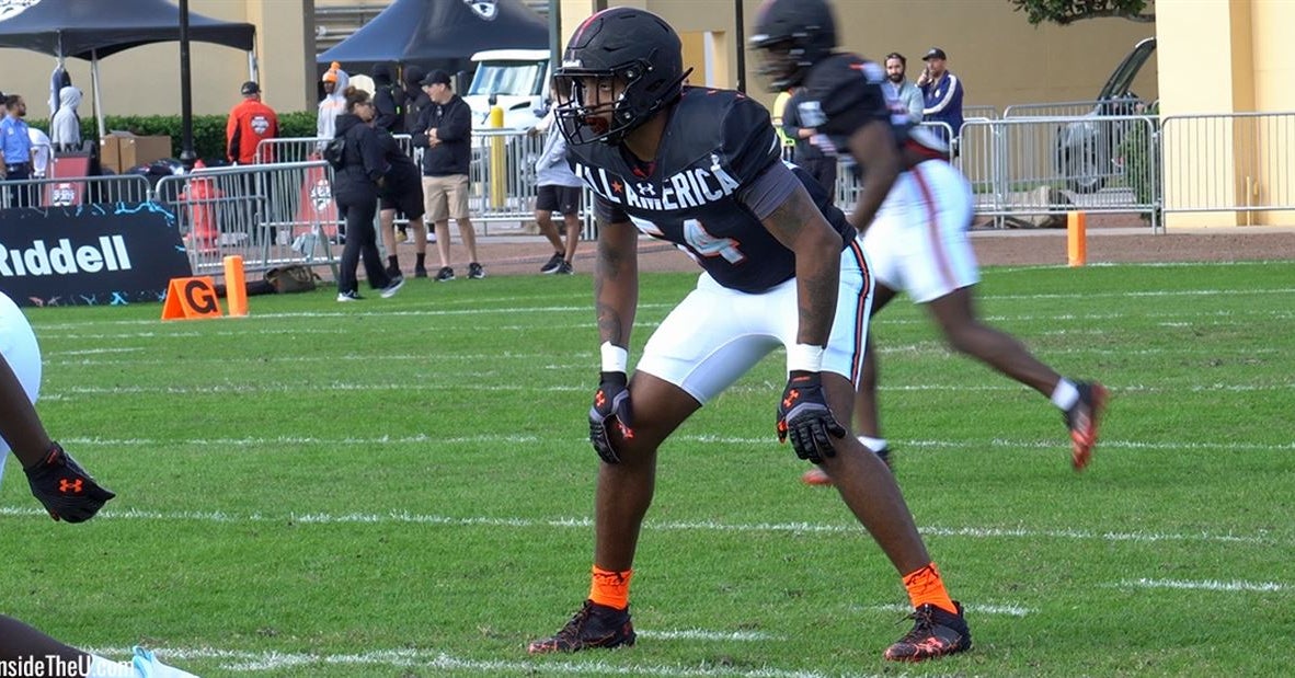 VIDEO: Signee LB Adarius Hayes at Under Armour All-America practices