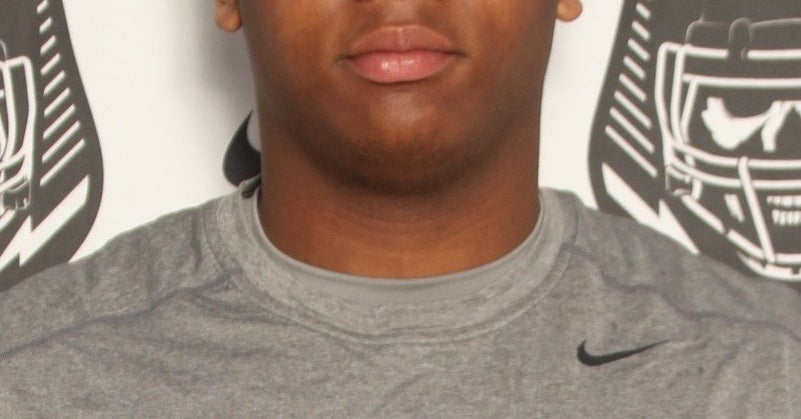 Mississippi linebacker Aaron Odom values Indiana offer