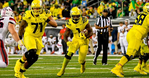 Freshman running back Trey Benson enters transfer portal