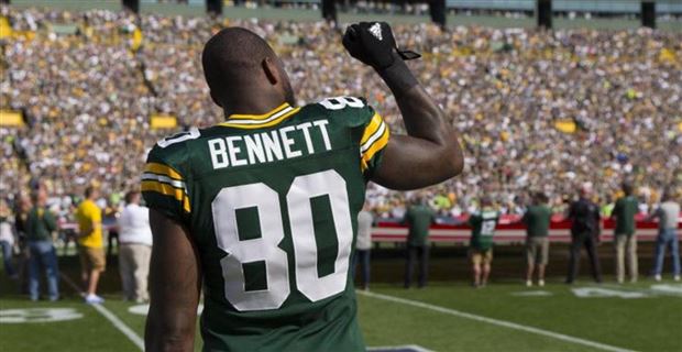 Bennett Makes Statement in Packers Debut