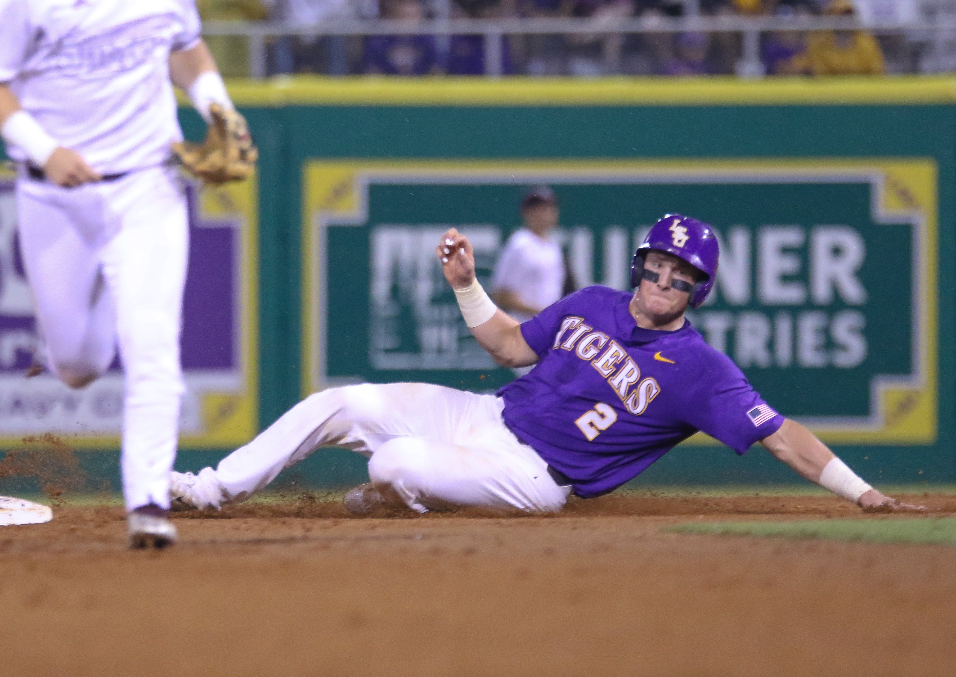 Gallery: LSU Baseball punches ticket to Omaha