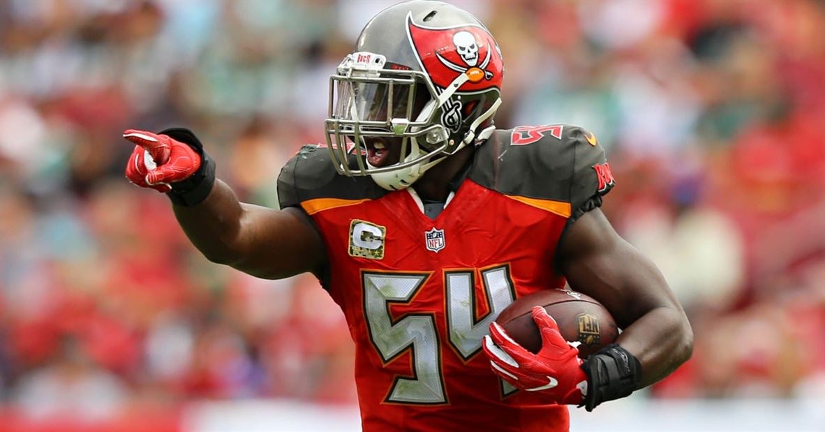 Lavonte David retires after legendary career: Here's what everyone was ...