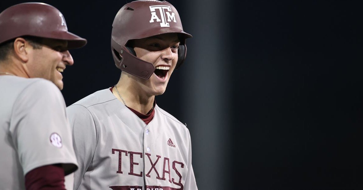 WATCH: Jack Moss hits triple against No. 8 Texas to complete the cycle
