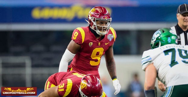 Lincoln Riley says Raesjon Davis, USC linebackers on the rise