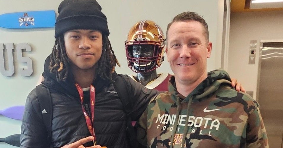 2027 Illinois quarterback Israel Abrams enjoys his first Minnesota ...