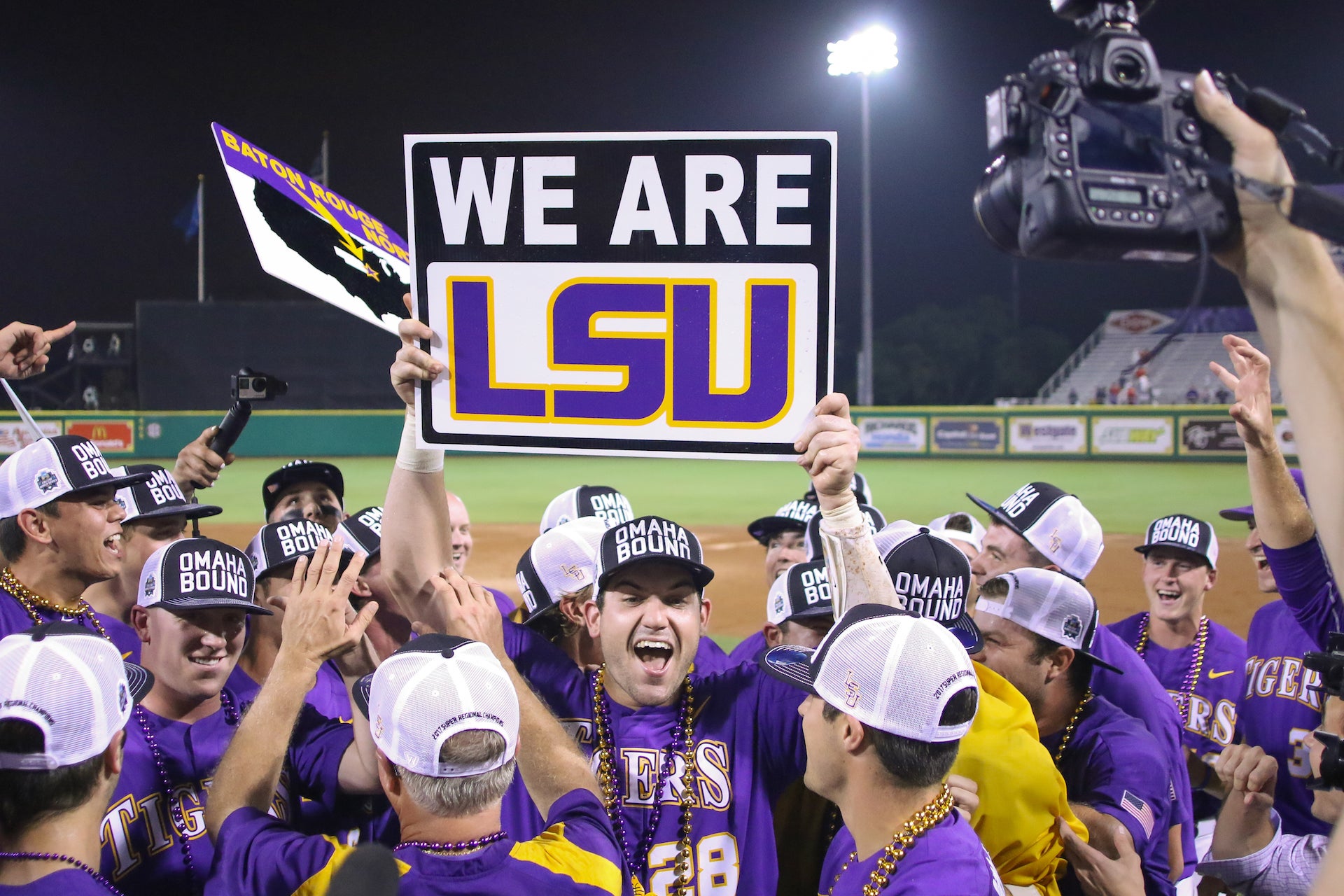 Gallery: LSU Baseball punches ticket to Omaha