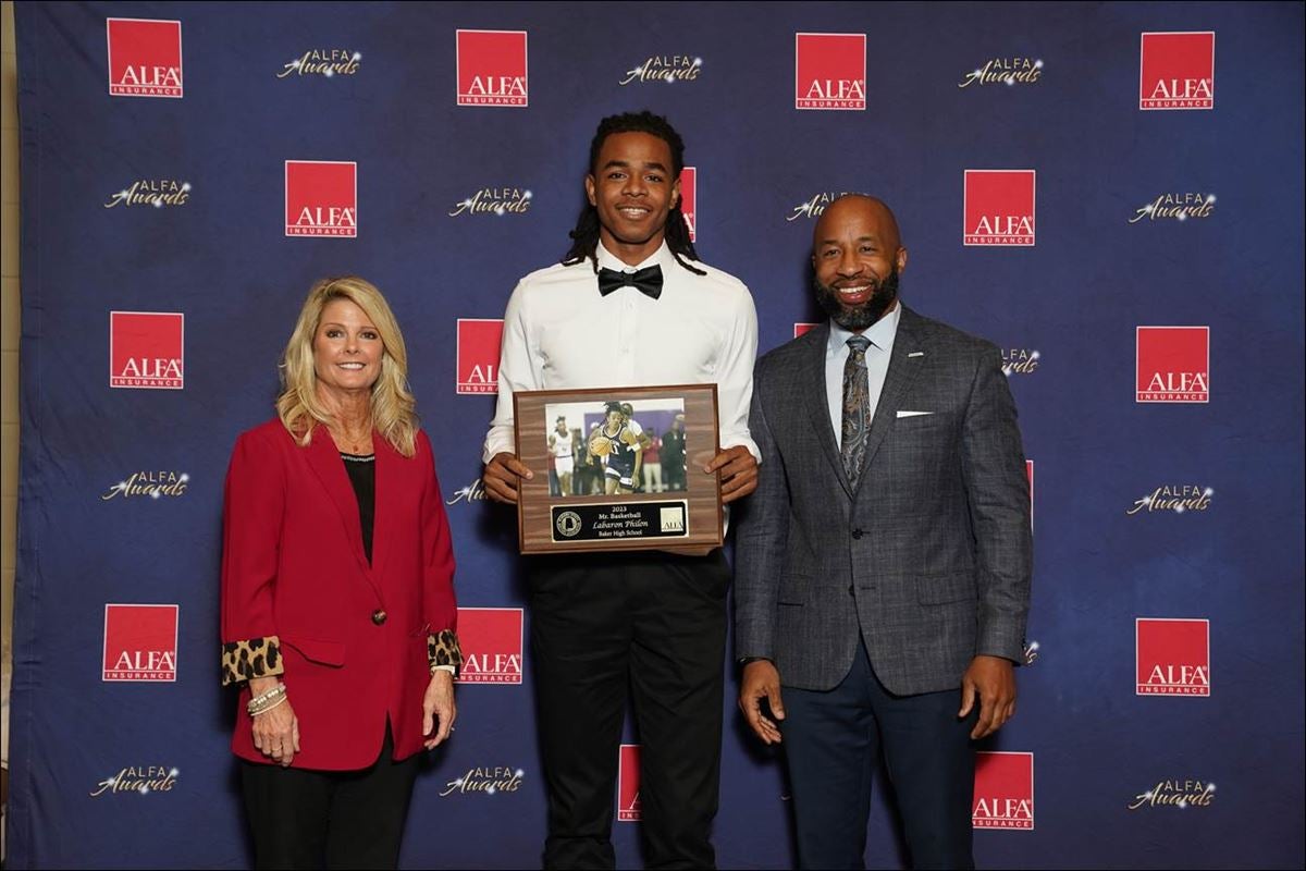 Auburn hoops commit Labaron Philon honored as Alabama's Mr. Basketball