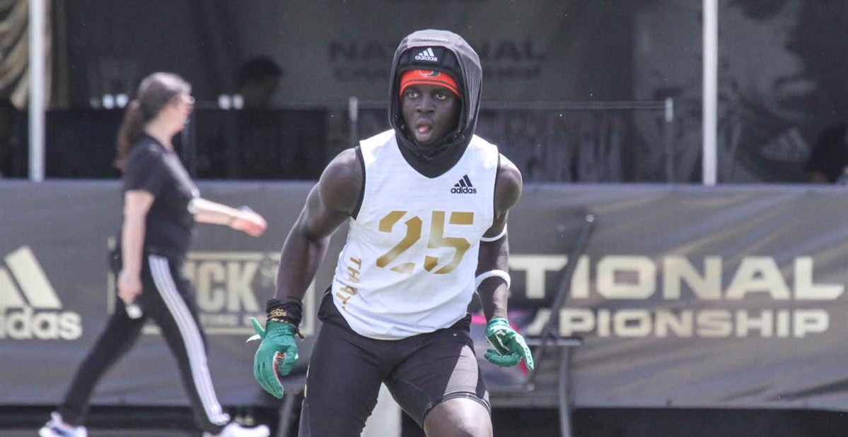 Three-star OLB Dedrick Smith chooses Memphis