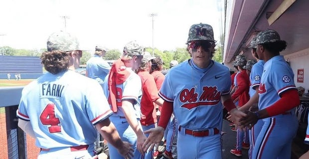 Freshmen trio of Diamond Rebels enter transfer portal
