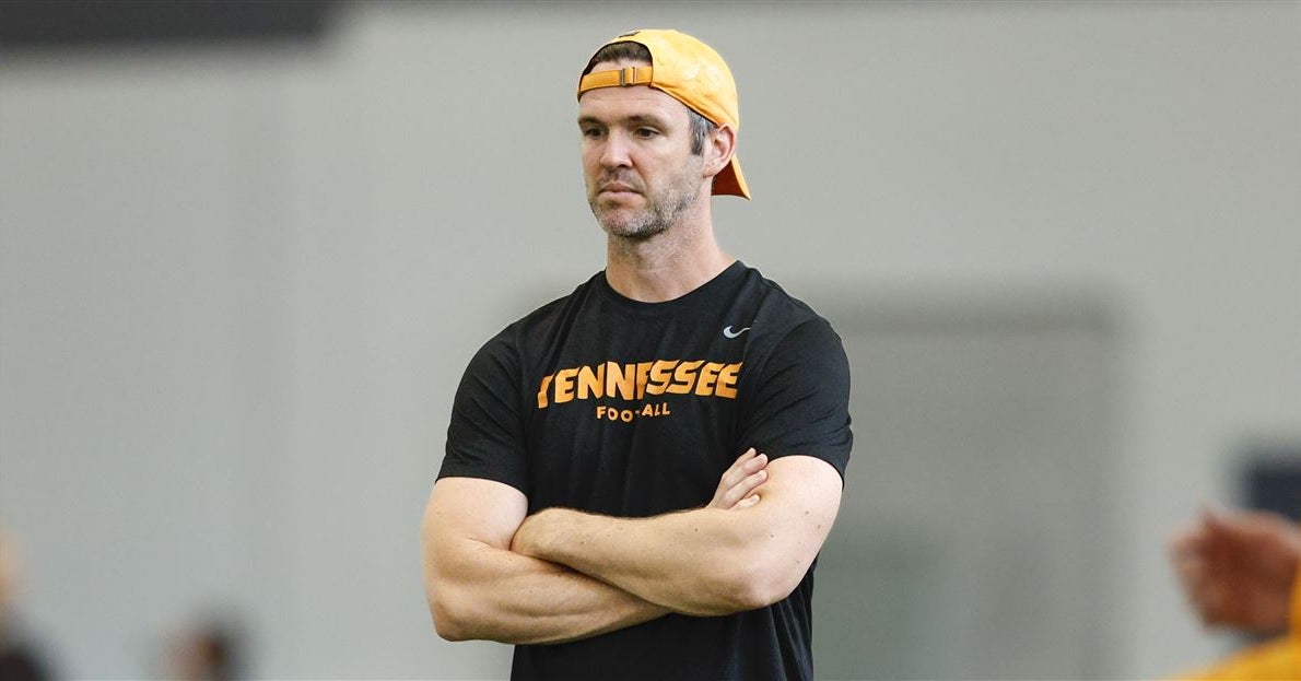 Joey Halzle assesses Tennessee’s offense and Joey Aguilar coming out of ...