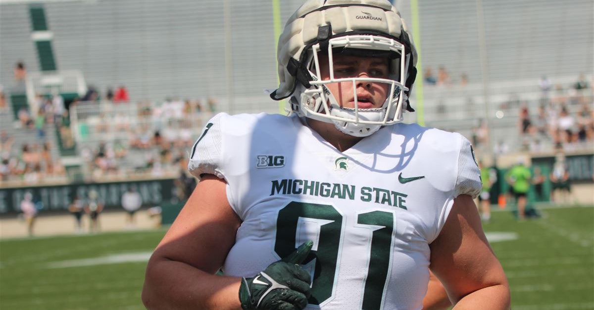 DT Alex VanSumeren ascends to starting job, Spartans flash DL depth in ...