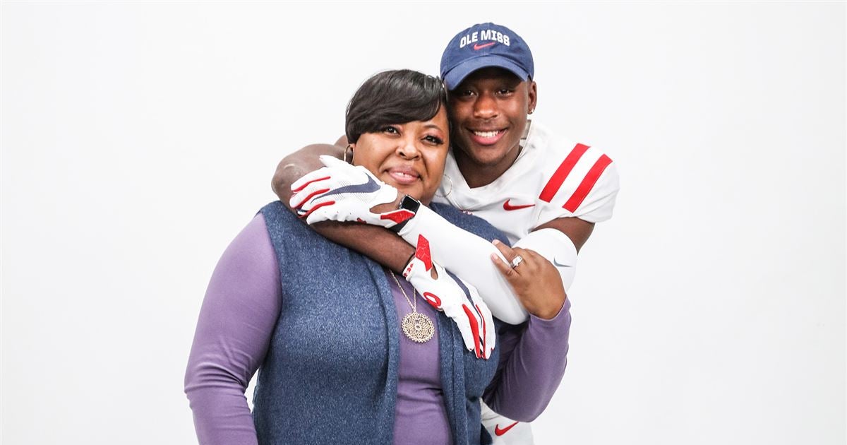 Mother of Damarcus Thomas thanks Ole Miss fans for prayers