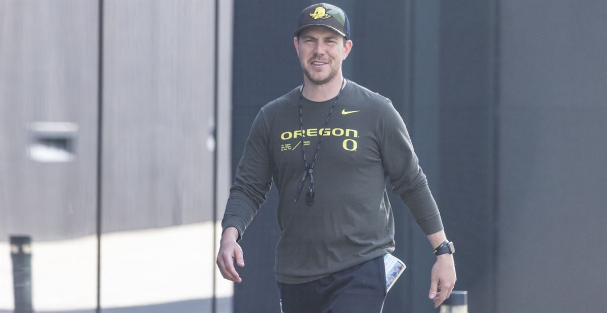 WATCH: Oregon Offensive Coordinator Will Stein Previews Spring Game ...