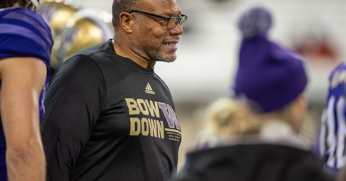 Contract details revealed for new Vols linebackers backs coach William Inge