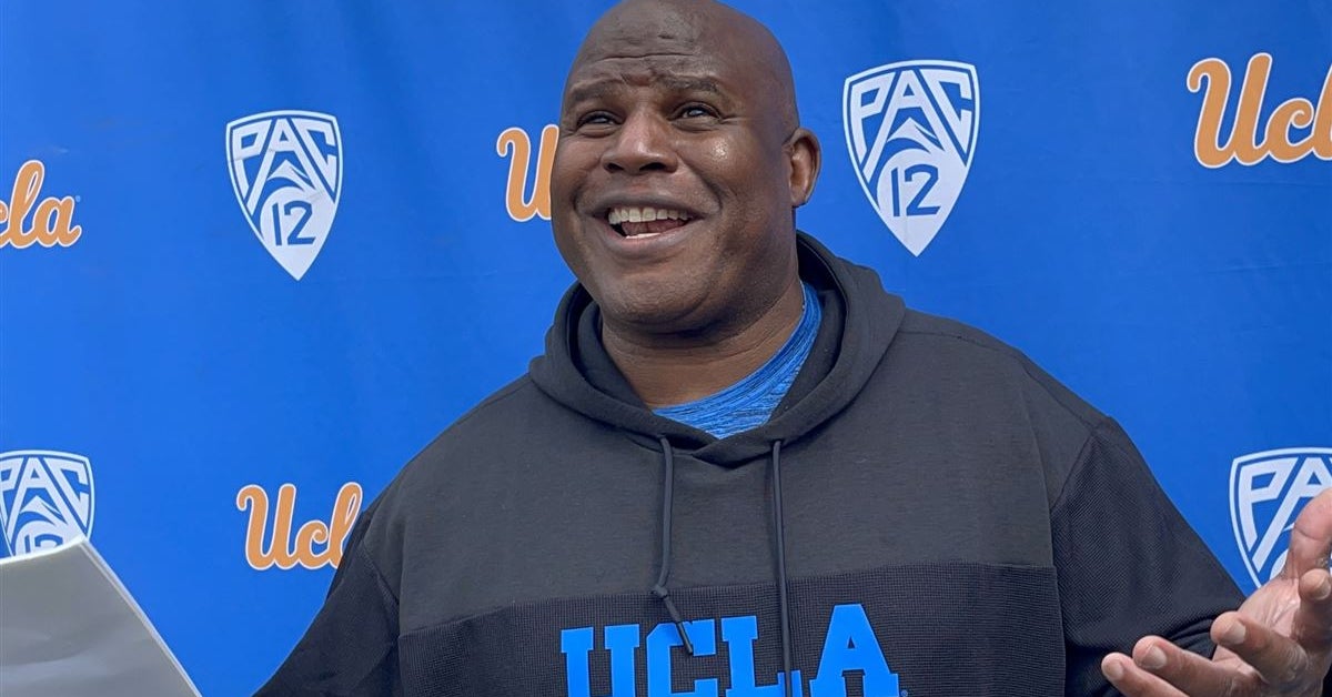 Eric Bieniemy Talks Offense, Early Impressions of Players, Being Back ...