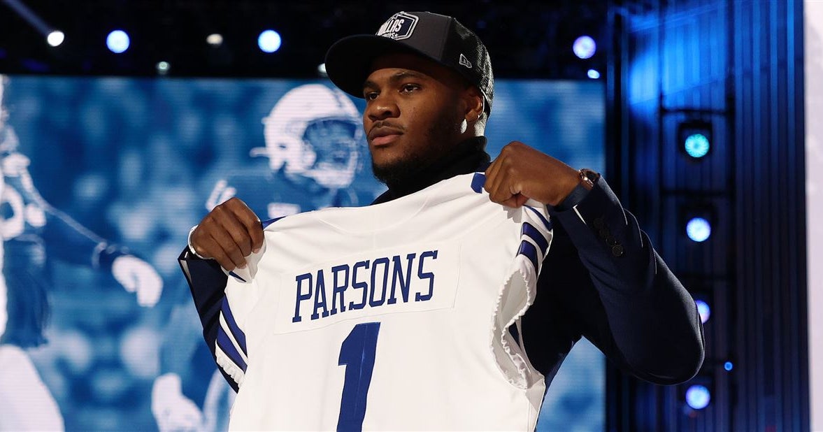 LOOK: Dallas Cowboys reveal rookie jersey numbers