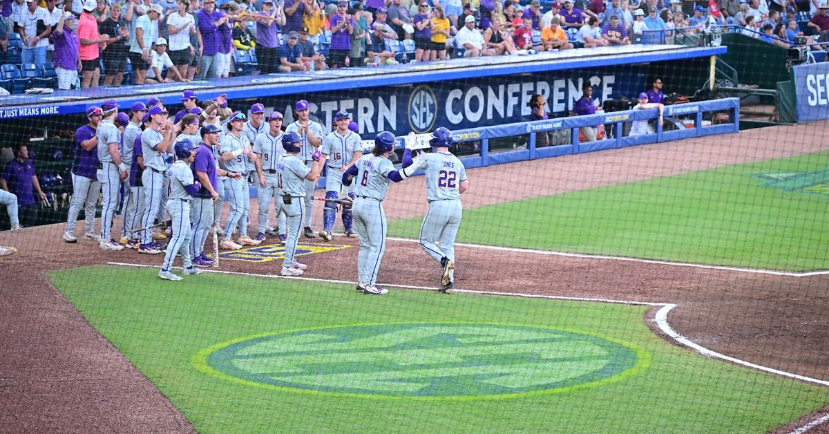 LSU bats come to life in comeback win over Wofford