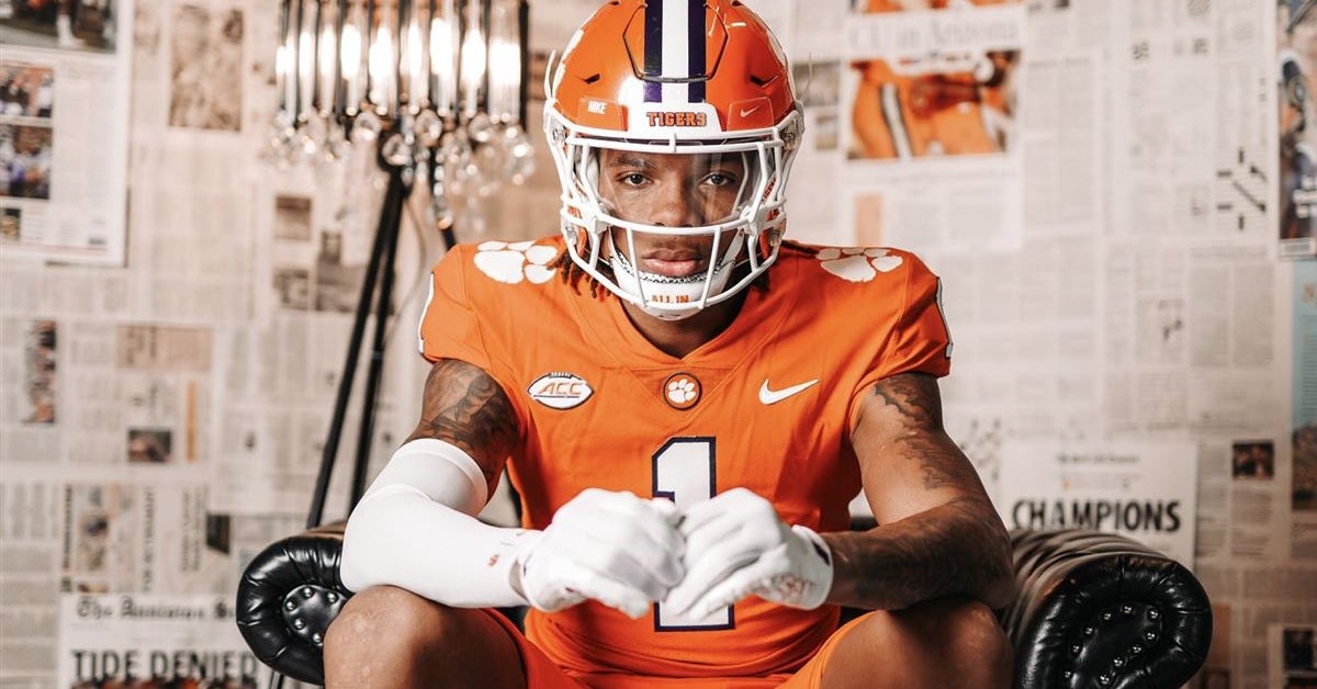 Clemson football lands JUCO wide receiver Tristan Smith from transfer ...