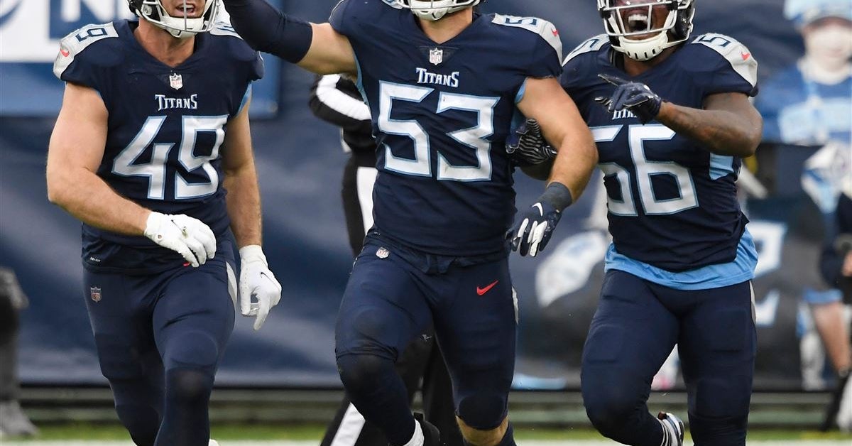 LOOK: Titans roast Will Compton's new haircut