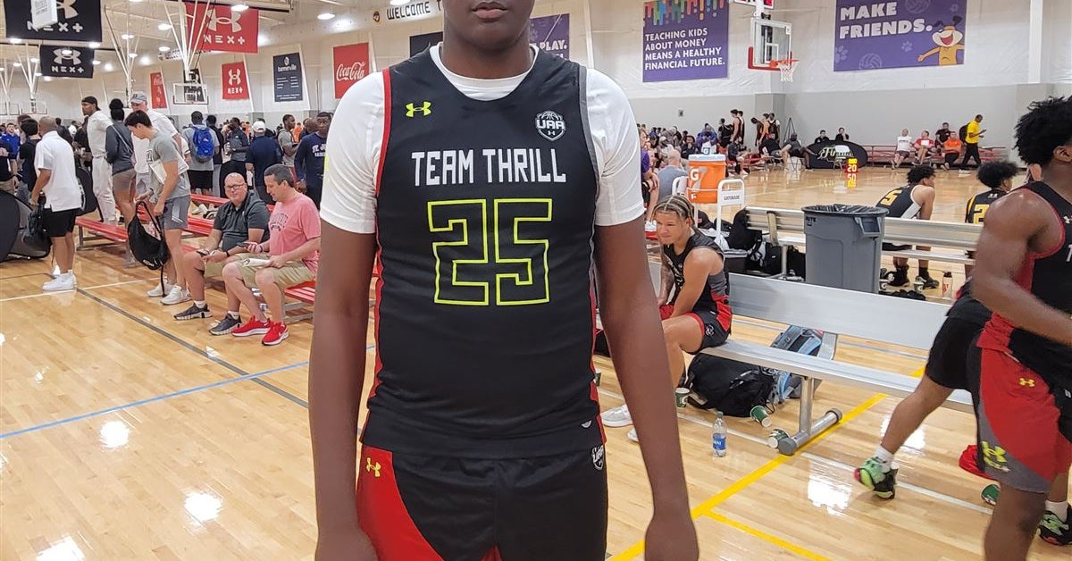 Derik Queen has a star-studded weekend; setting more visits