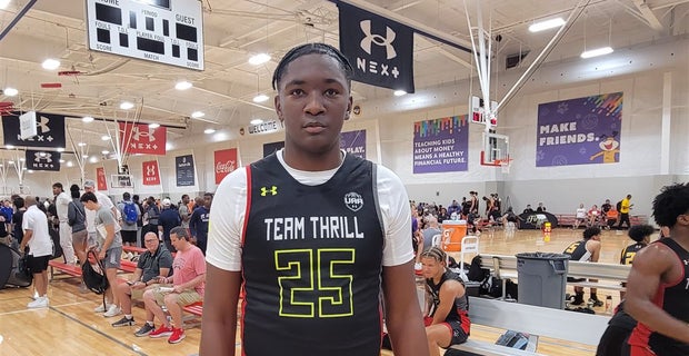 Derik Queen has a star-studded weekend; setting more visits