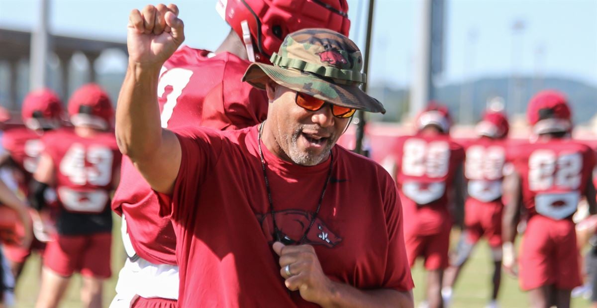 Major transfer defensive lineman Anton Juncaj chooses Hogs