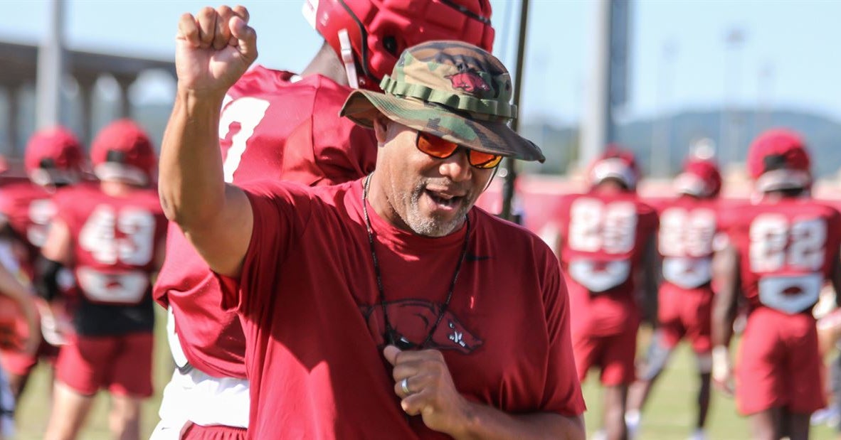 Major transfer defensive lineman Anton Juncaj chooses Hogs