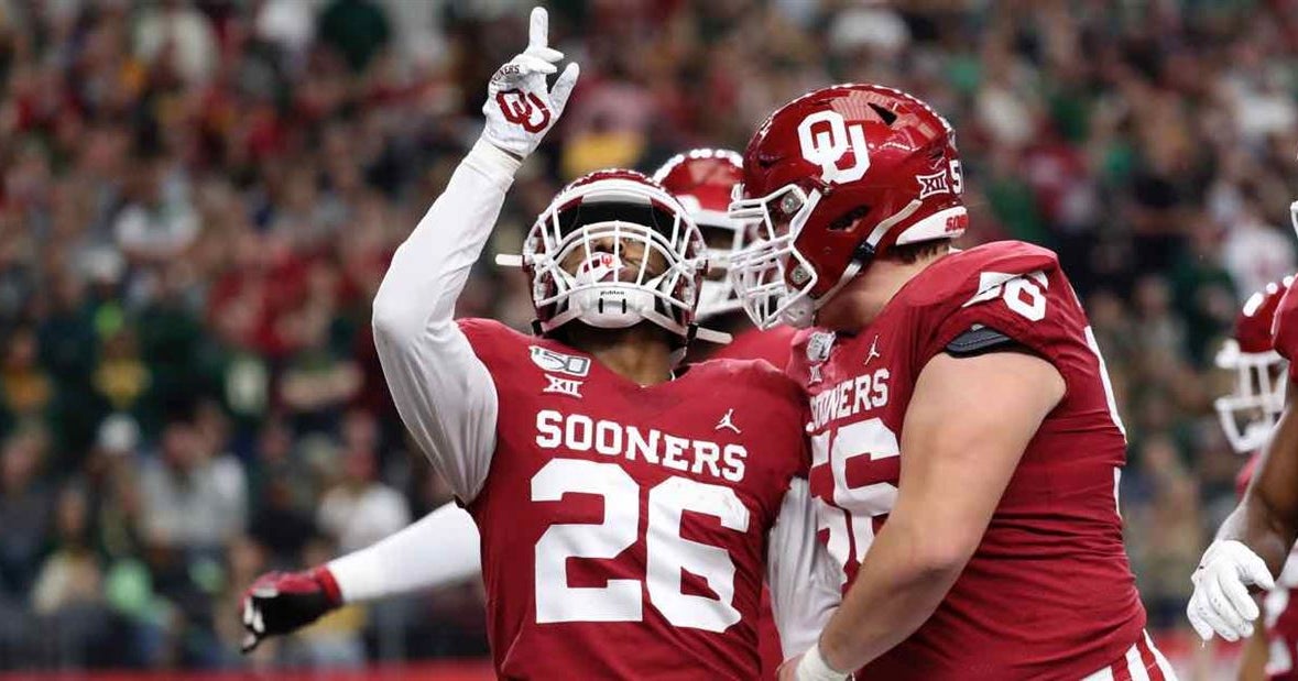 Creed Humphrey the No. 7 returning offensive lineman, per PFF