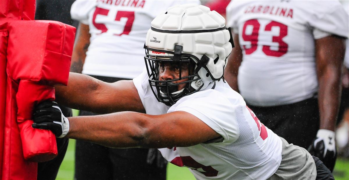 Sanders shows growth in football, remains confident with hoops