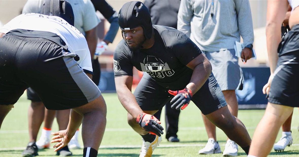 5-star DT McKinnley Jackson has A&M as one of early favorites
