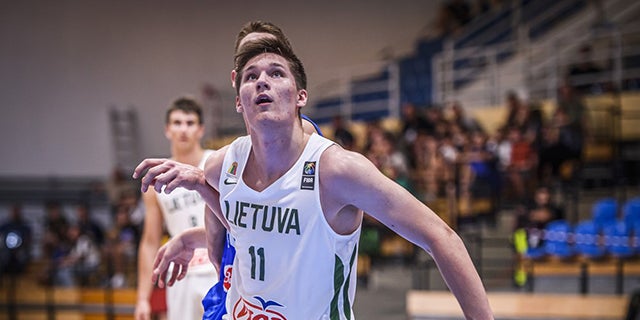 Evaluating Lithuanian post and Arizona signee Azuolas Tubelis