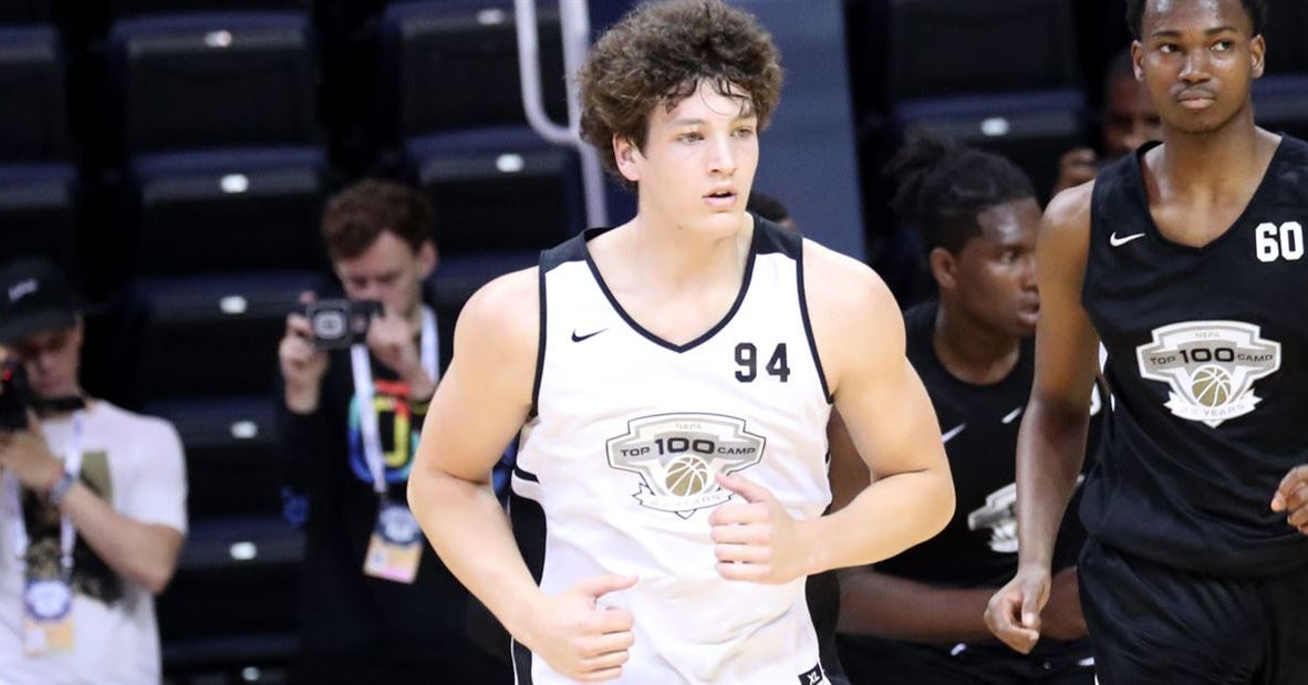 Four-star forward P.J. Hall to announce on Thursday